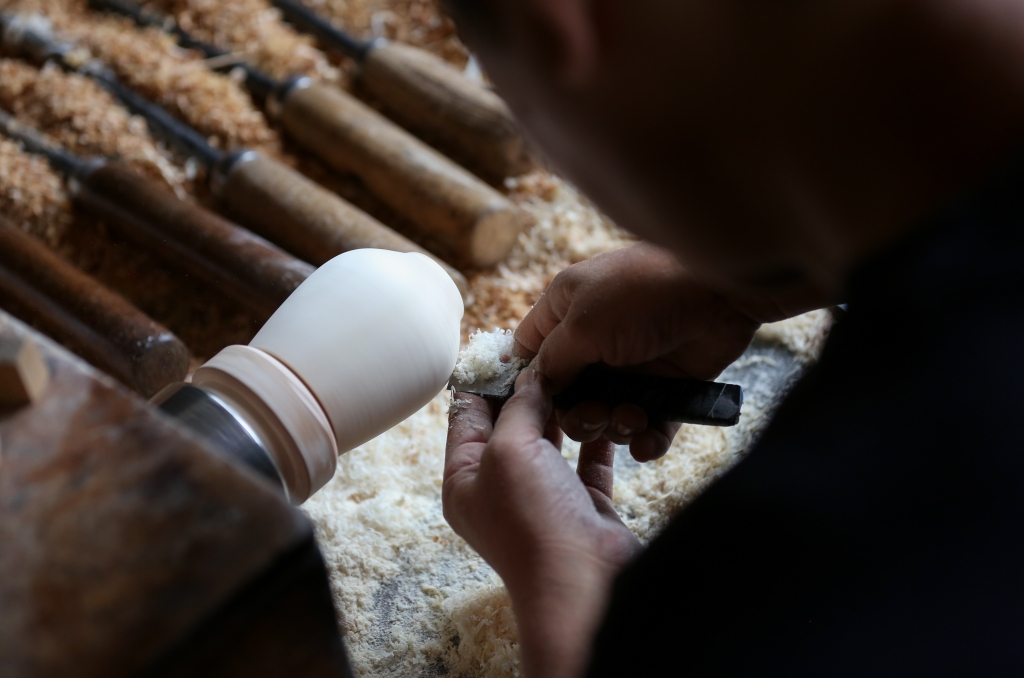 YUIYU Series-コンポート皿 【浮葉 （うきは）】6色～山中漆器 - 日本製高級ギフトショップ【堪能や】日本製高級ギフトショップ【堪能や】